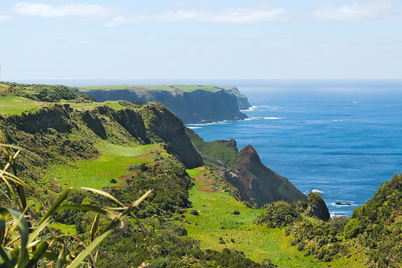 10 Off-Shore Islands In New Zealand Worth Visiting