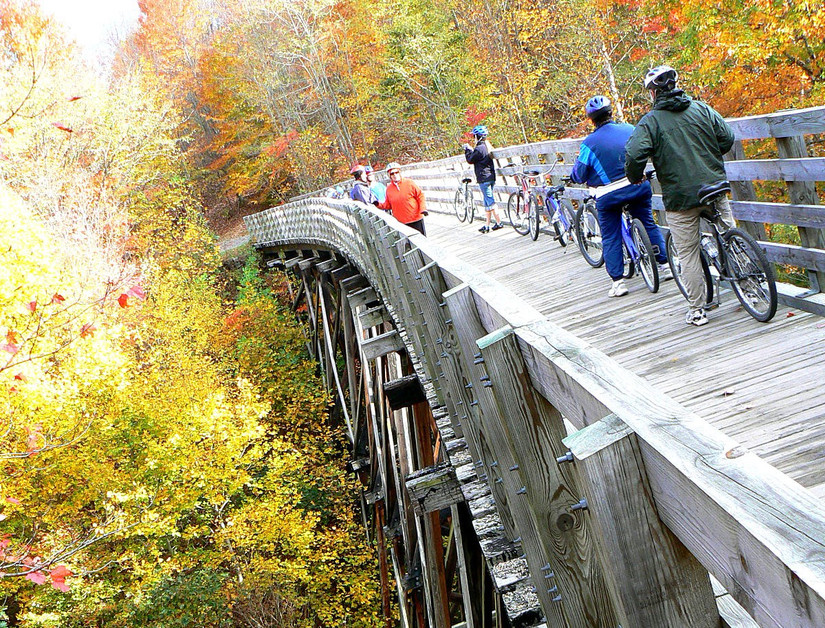 This West Virginia Road Trip Shows Off Scenic Mountain Views And Small ...