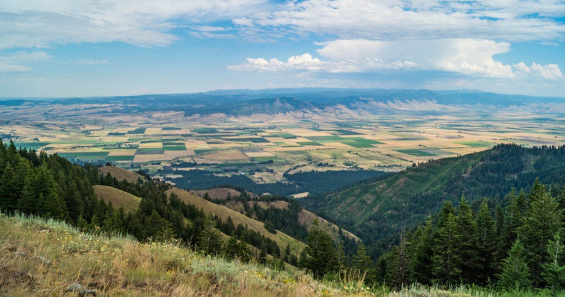 10 Of The Least-Crowded Towns In Oregon To Catch The Fall Foliage
