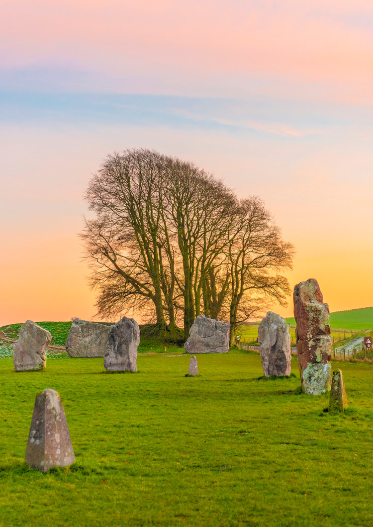 10 Things To Know About Avebury Henge: The Largest Prehistoric Stone ...