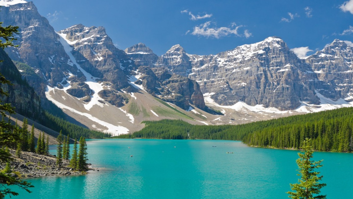 10 Incredible, Bucket-List Vacations To Take In Banff National Park