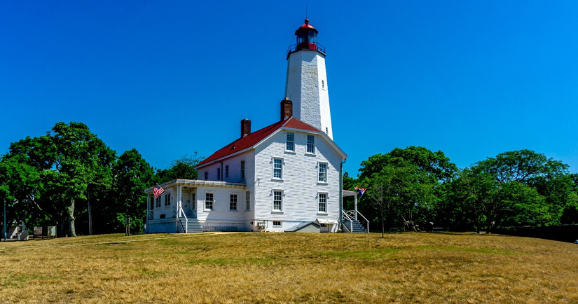 The 10 Oldest Lighthouses In The U.S. (That Are Still In Operation)