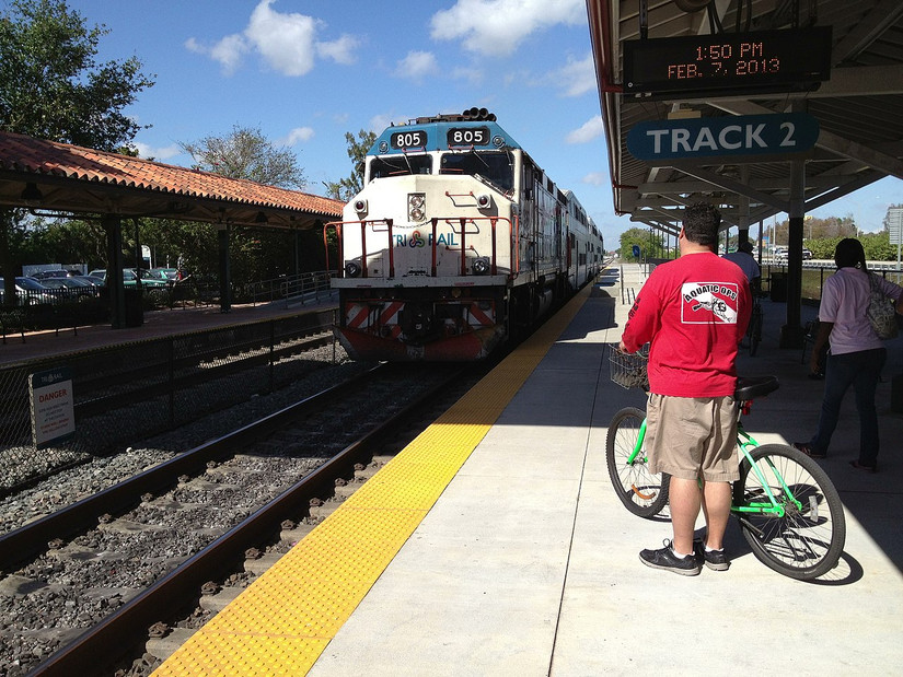 does amtrak go to tampa florida