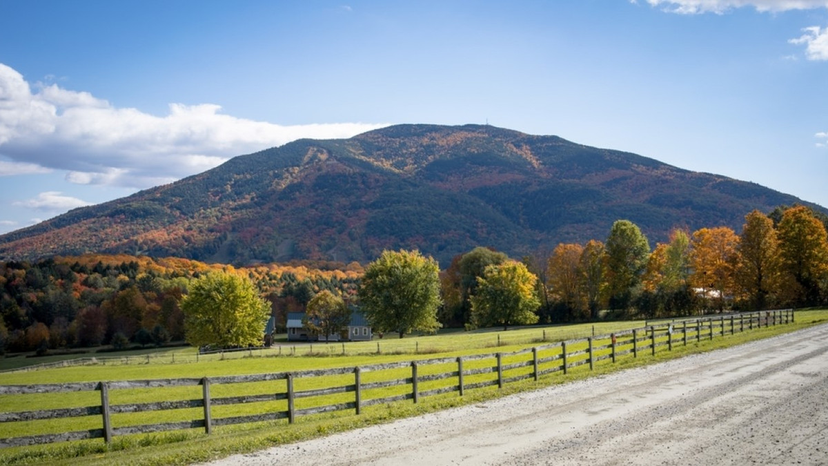 Here Are 10 Majestic Vermont Mountains You Should Visit