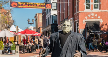 10 Best, Spookiest, & Scariest Haunted Attractions In The U.S.