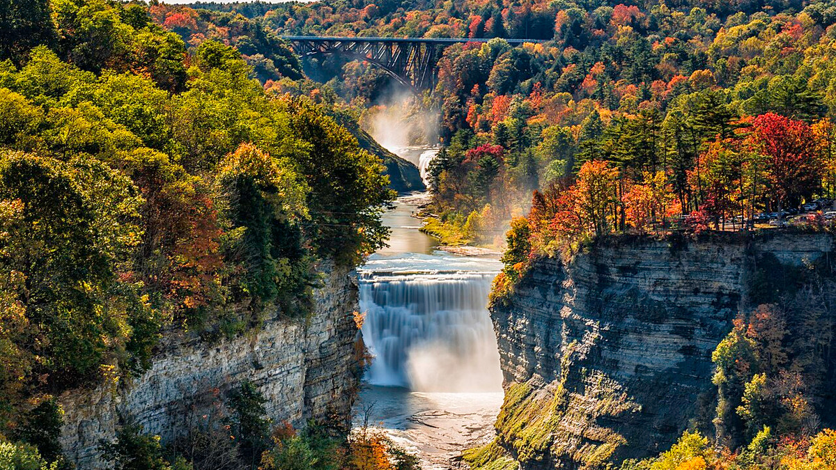 America's Most Stunning Hikes Are Found In This State Park