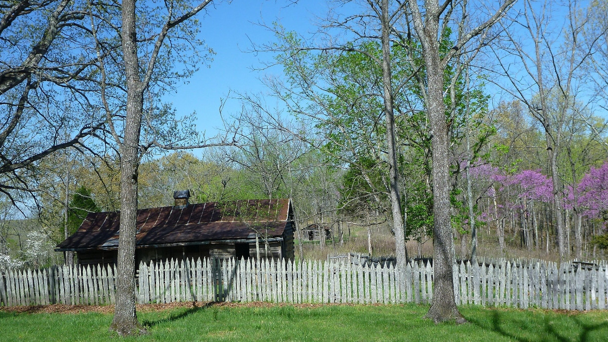 This Homestead Is The Most Historic In Arkansas, & Fall Is The Best ...