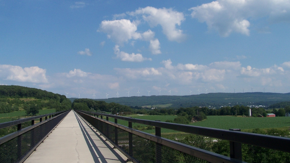 This Is One Of The Most Beautiful Rail Trails In America (& Here's Why ...