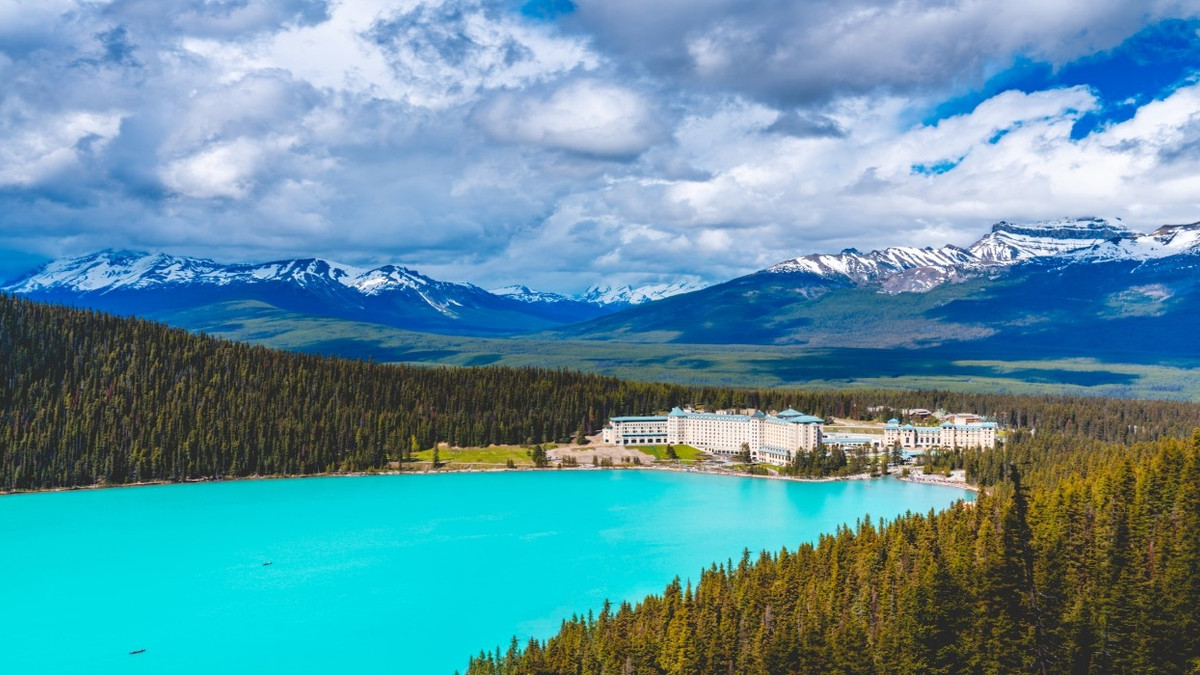 These Are Canada's 10 Most Visited National Parks (And Why They're Popular)