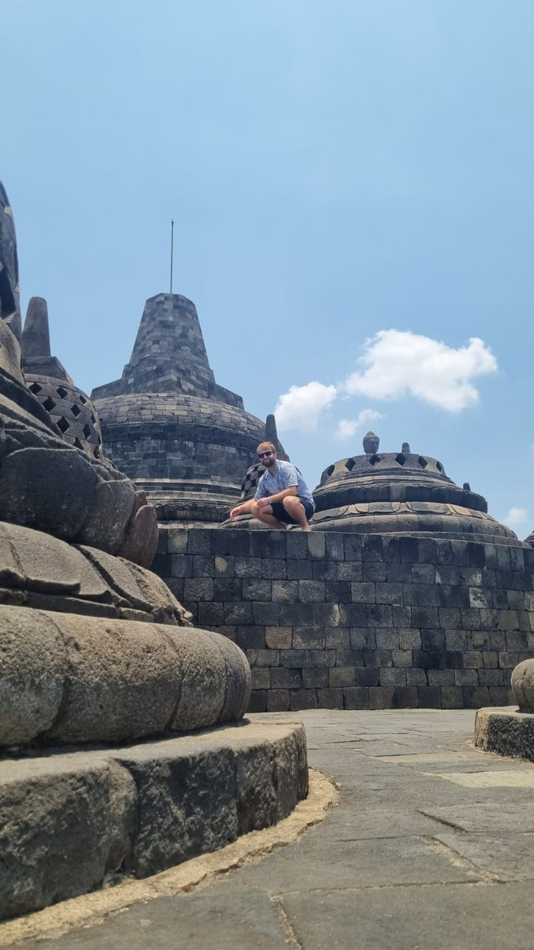 What You Need To Know About Visiting The Largest Buddhist Temple In The ...