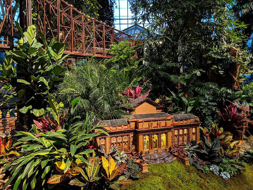 10 Holiday Light Displays In New York City That Are Worth Planning A ...
