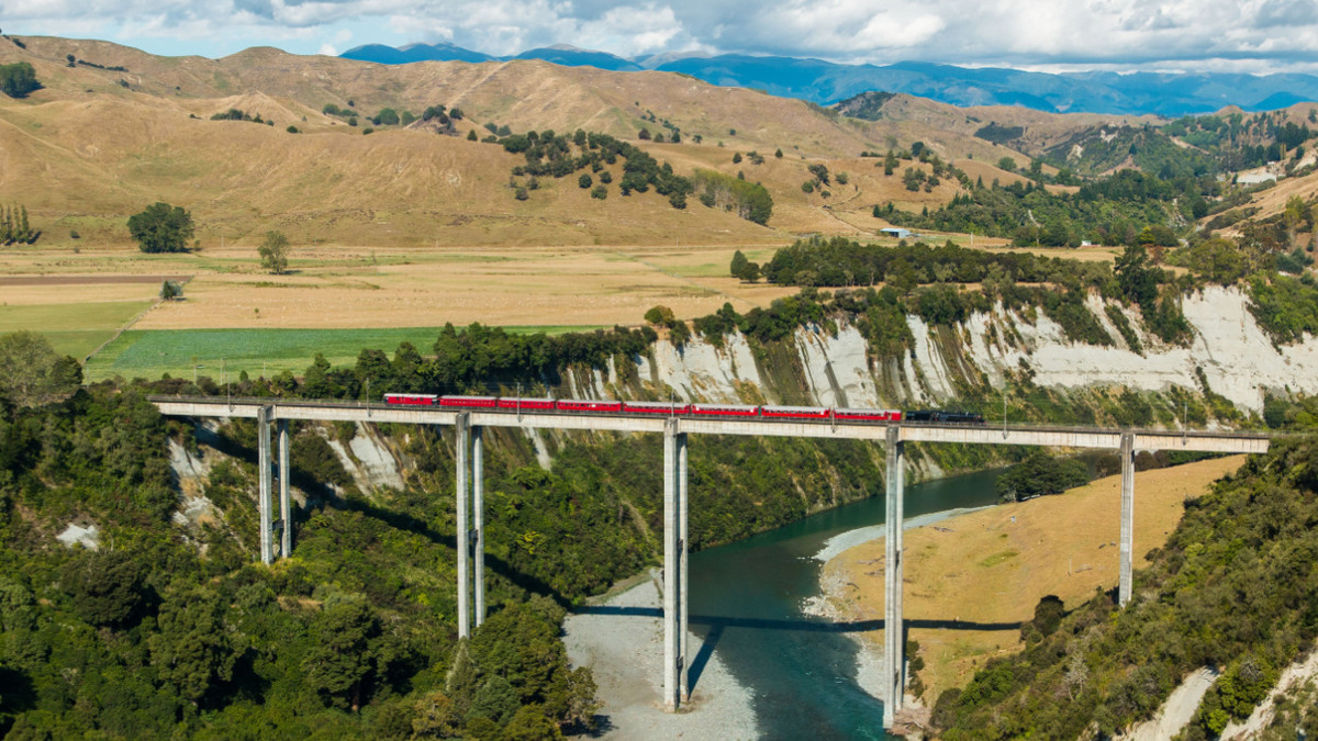 These Are The Three Most Scenic Train Journeys To Take In New Zealand