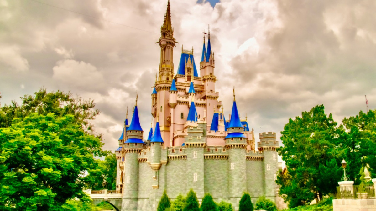 12 Rare Disney Characters & Mascots You Didn't Know You Could Meet At ...