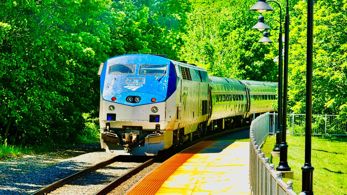 Travel The US By Train: Here's How Much A Scenic East Coast Trip Will Cost