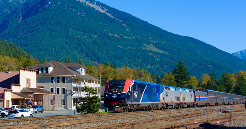These Are The Longest Scenic Sleeper Trains In The US