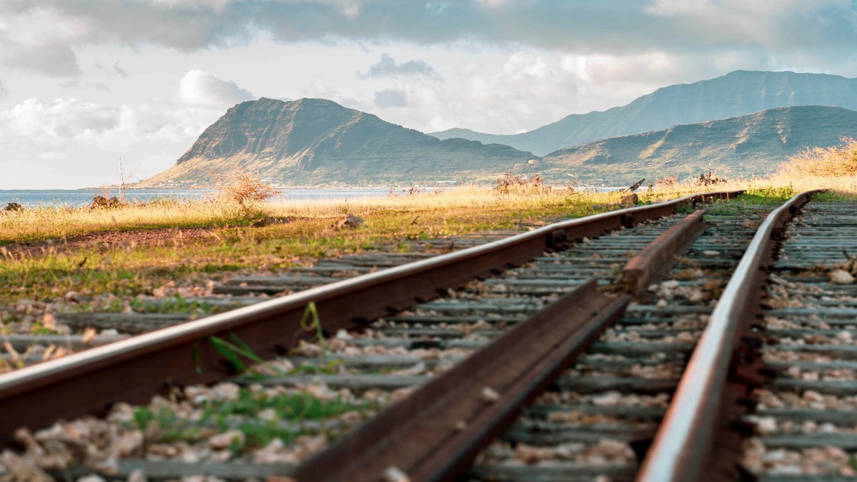 What To Know About Hawaii's Historical Railroad On Oahu