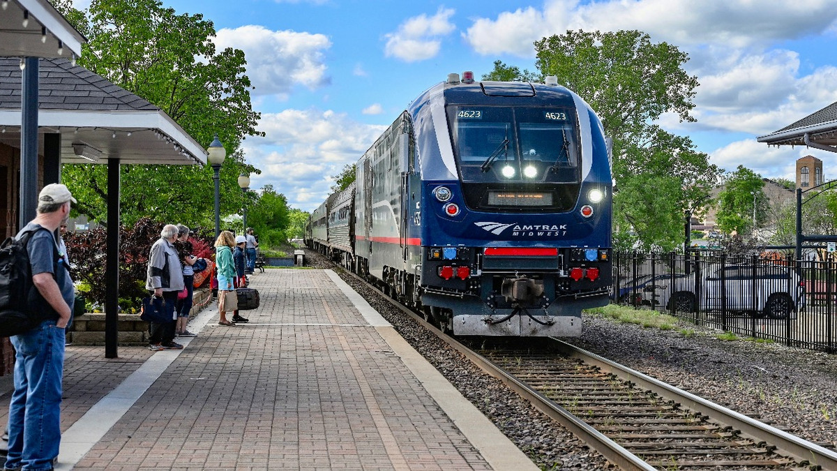 7 Shortest Amtrak Trips & What They'll Cost You