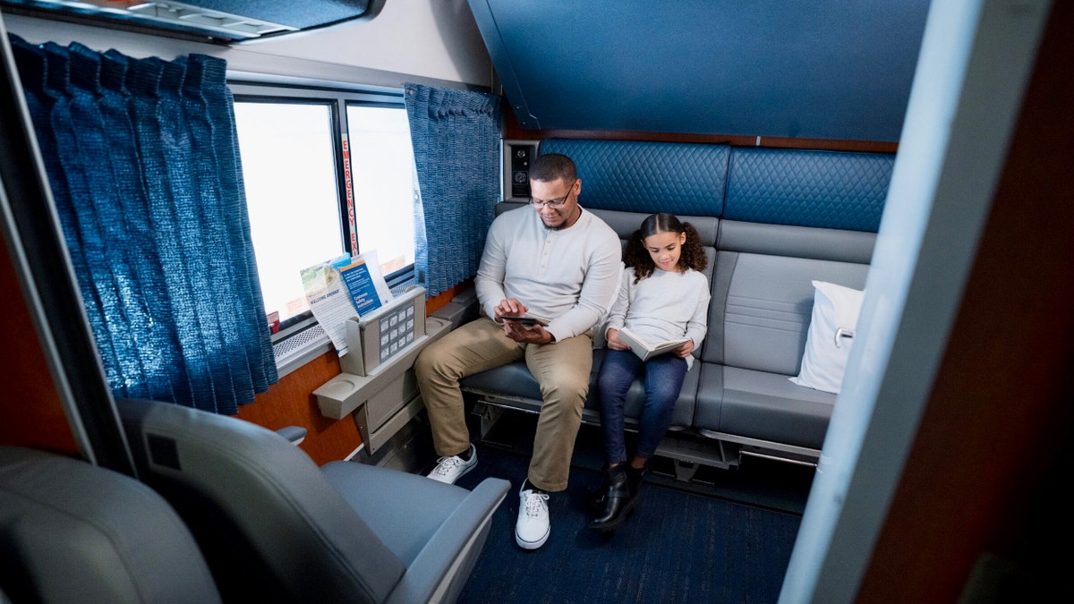 10 Ways To Save Money On Train Trips In The US, According To Amtrak