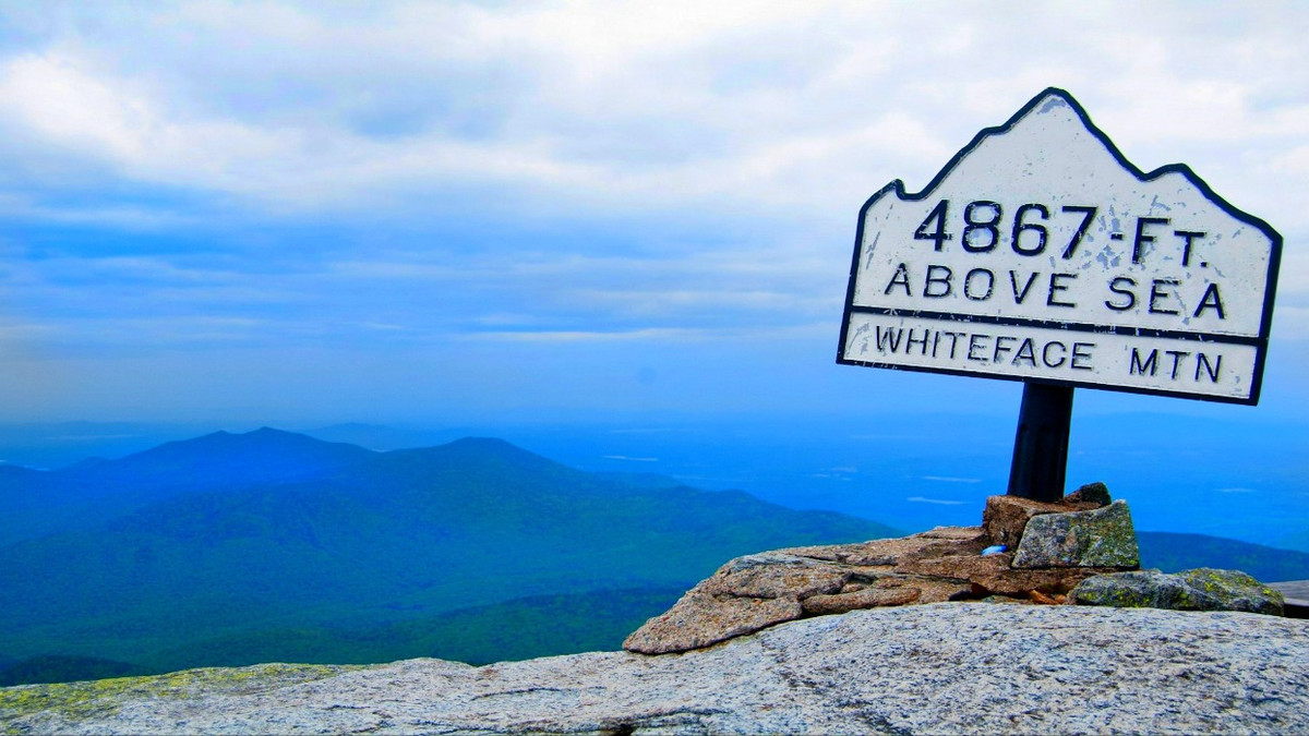 7 Easiest 46er Peaks To Hike In The Adirondacks