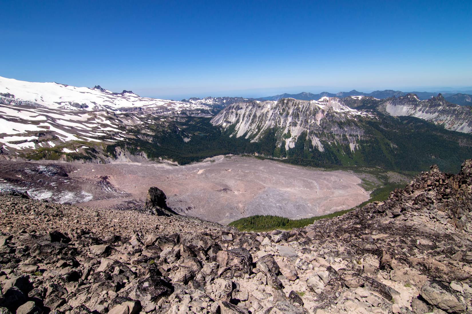 The Hidden View Of Mt. Rainier Only 1% Of National Park Visitors Get To See