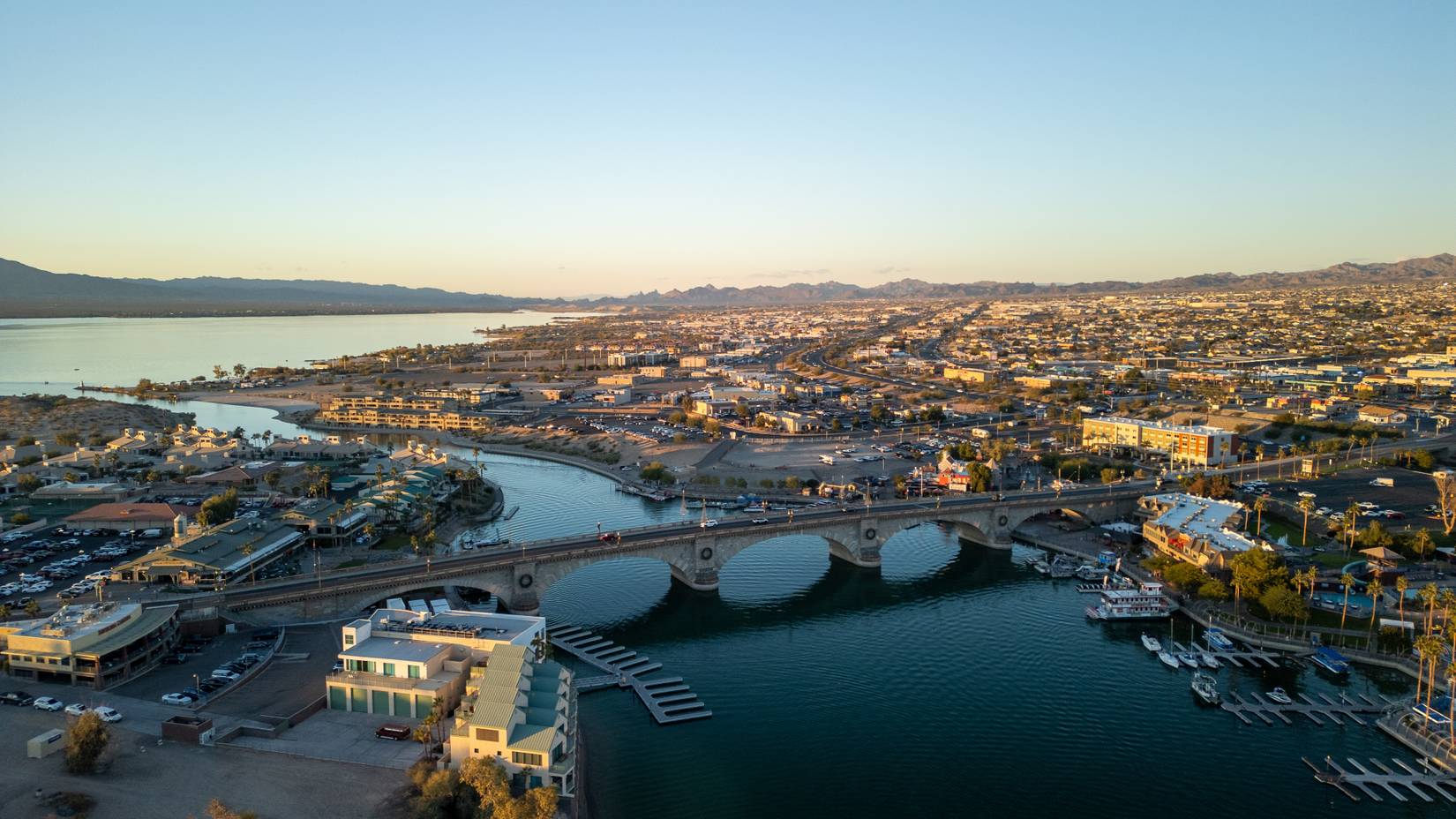 Lake Havasu Is The Perfect Place To Cool Off In Arizona