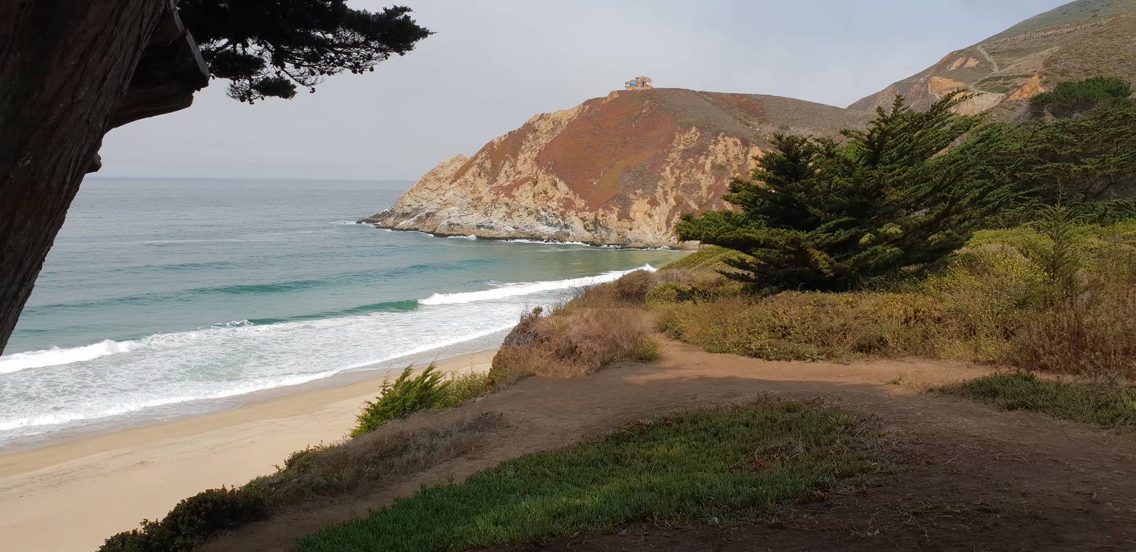 7 Dramatic Cliff-Side Beach Hikes In California