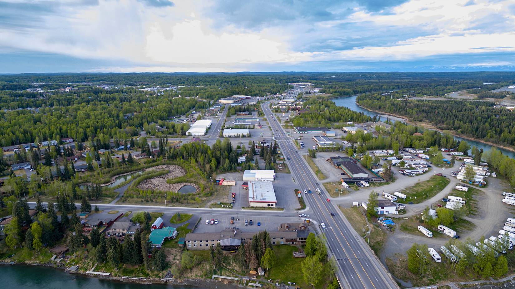 7 Waterfront Towns That Will Make You Forget You're In Alaska This Summer