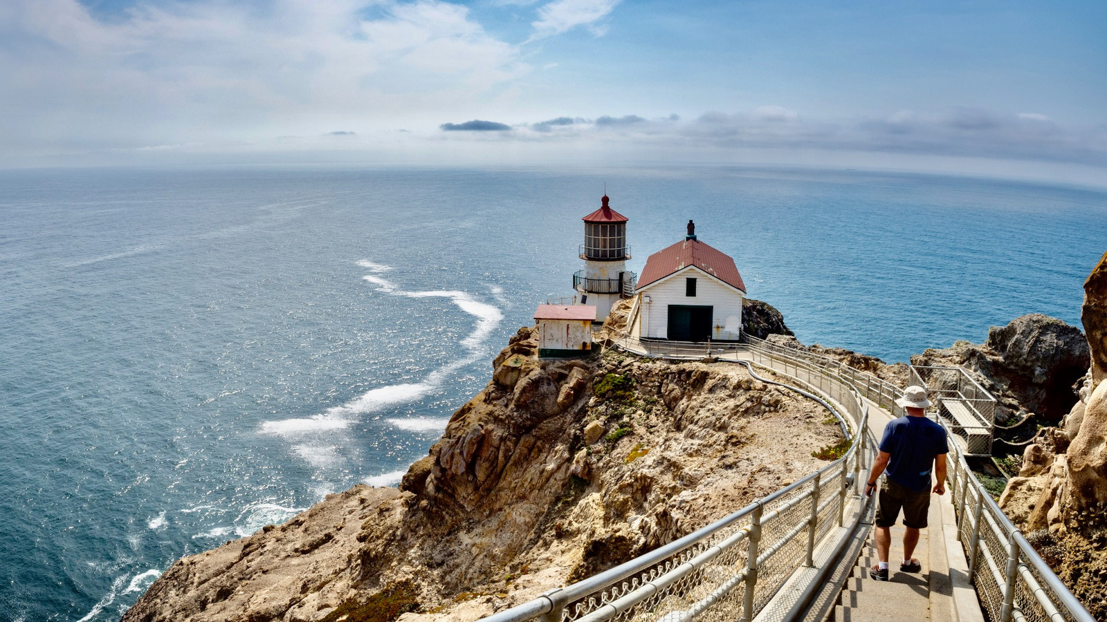 7 Dramatic Cliff-Side Beach Hikes In California