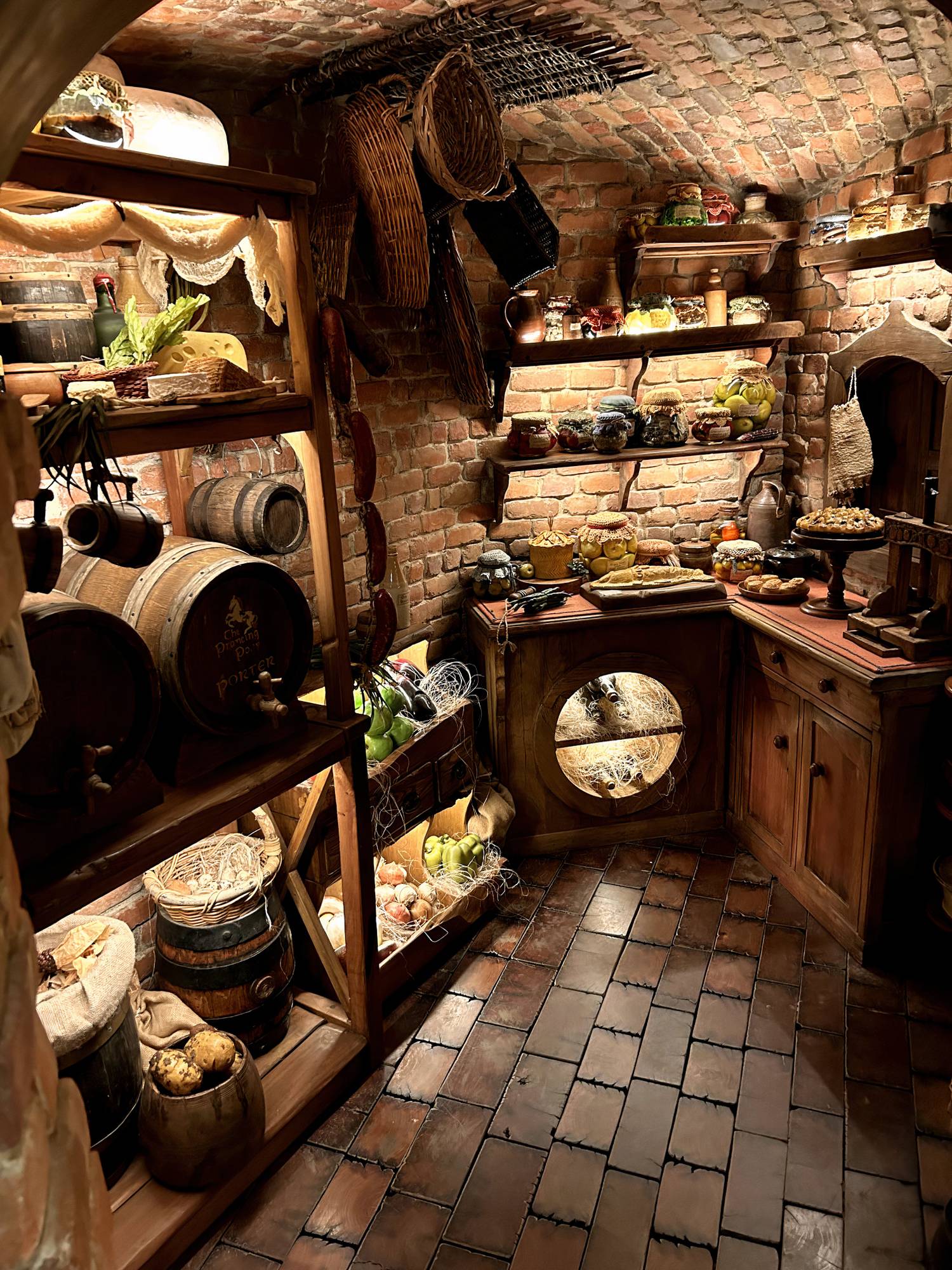 Go Inside A Hobbit House In New Zealand's Hobbiton