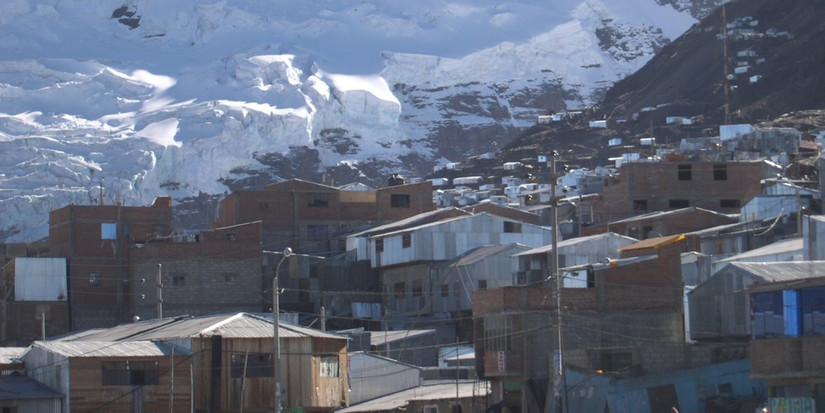 7 Most Uninhabitable Places On Earth (Where People Actually Live)