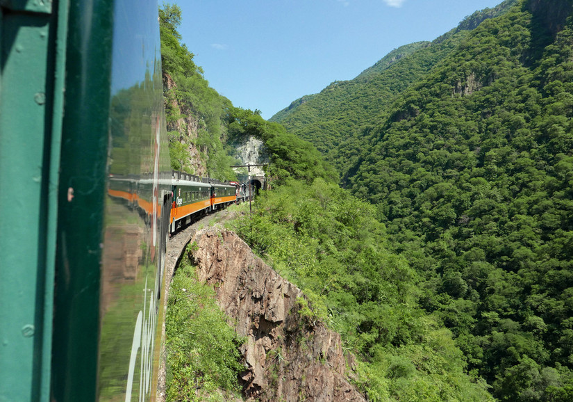 7 Of The Most Dangerous Train Routes In North America