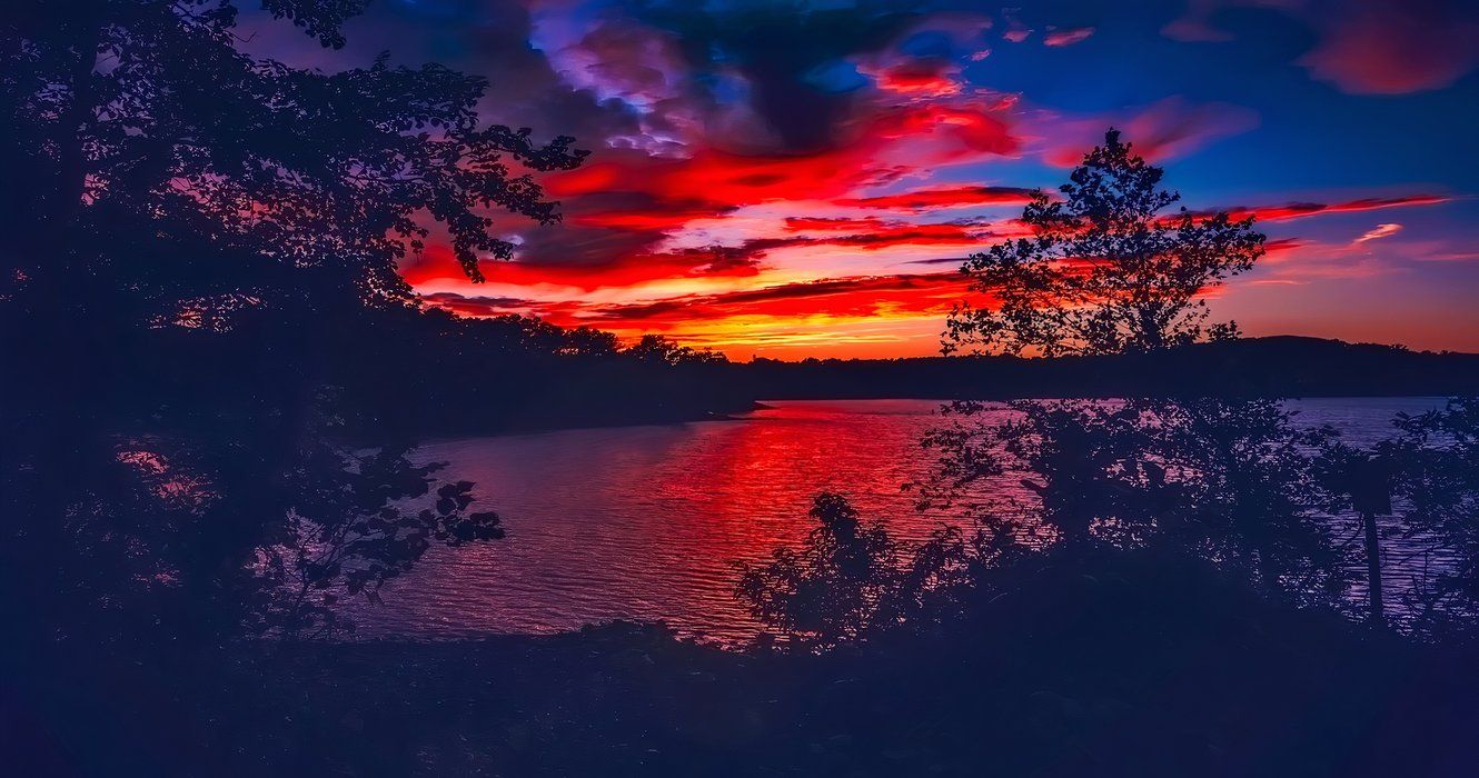 This Georgia Lake Hides An Unsuspecting Secret Under The Surface