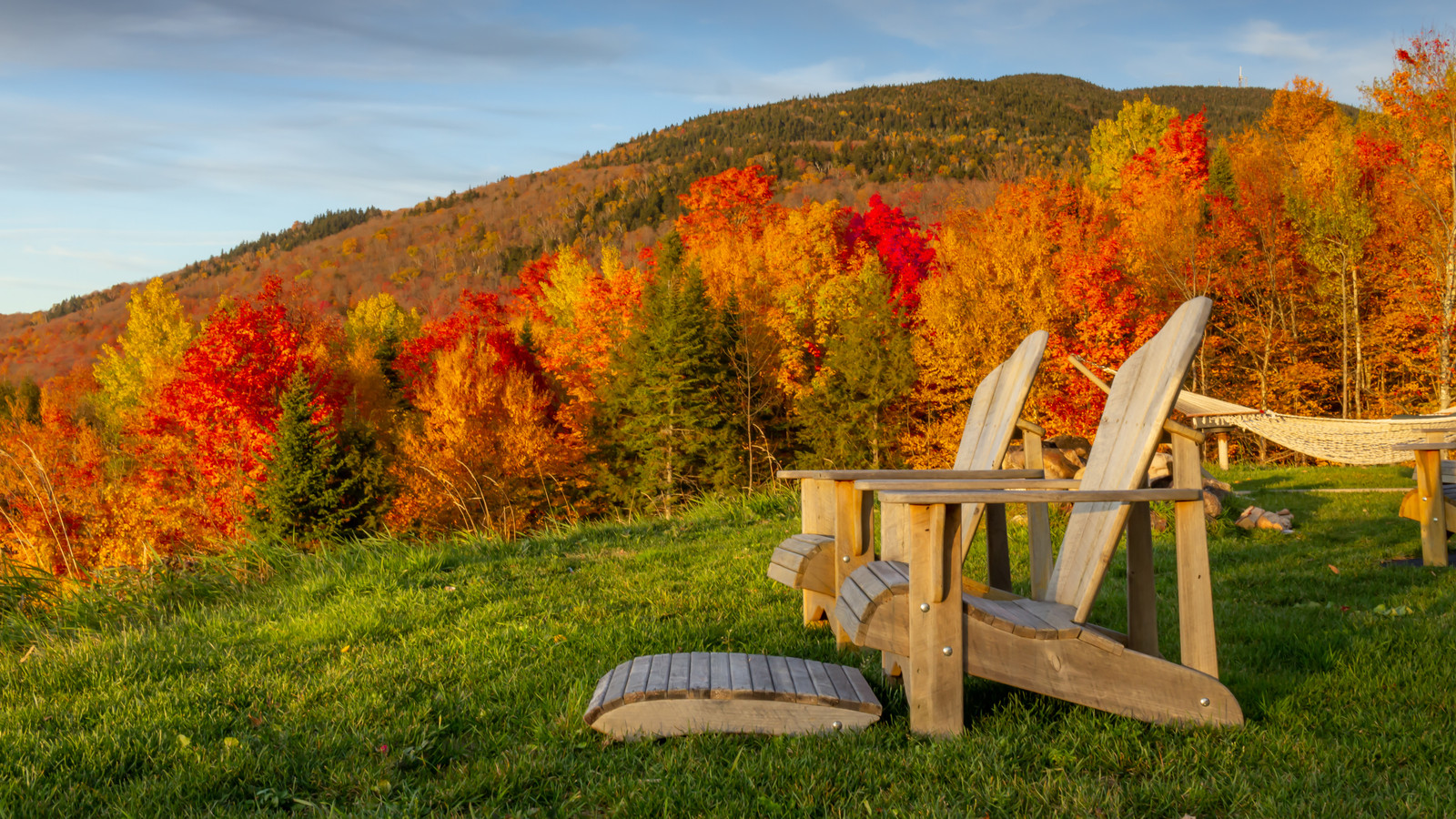 7 Of The Least-Crowded Towns In Vermont To Catch Fall Foliage