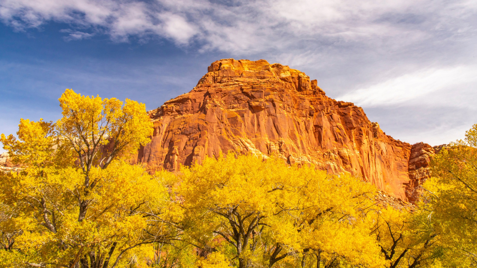 What To Know About Visiting Utah's National Parks In Fall