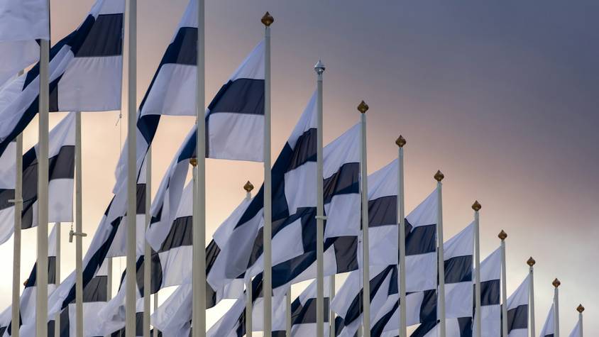 Time Warp: These 8 Countries Have The Most Time Zones