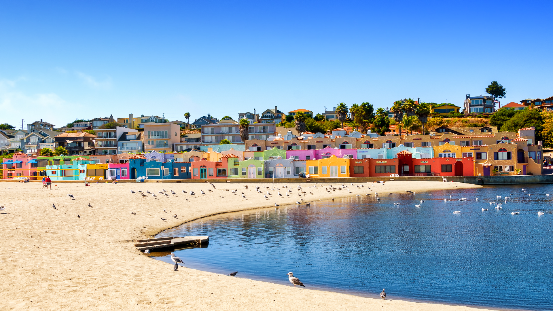 7 Best Coastal Towns In California To Visit This Fall
