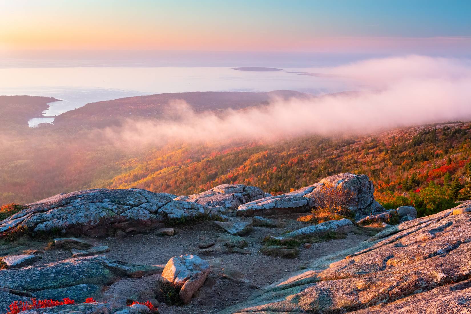 7 Best Spots In Acadia National Park To See Fall Foliage