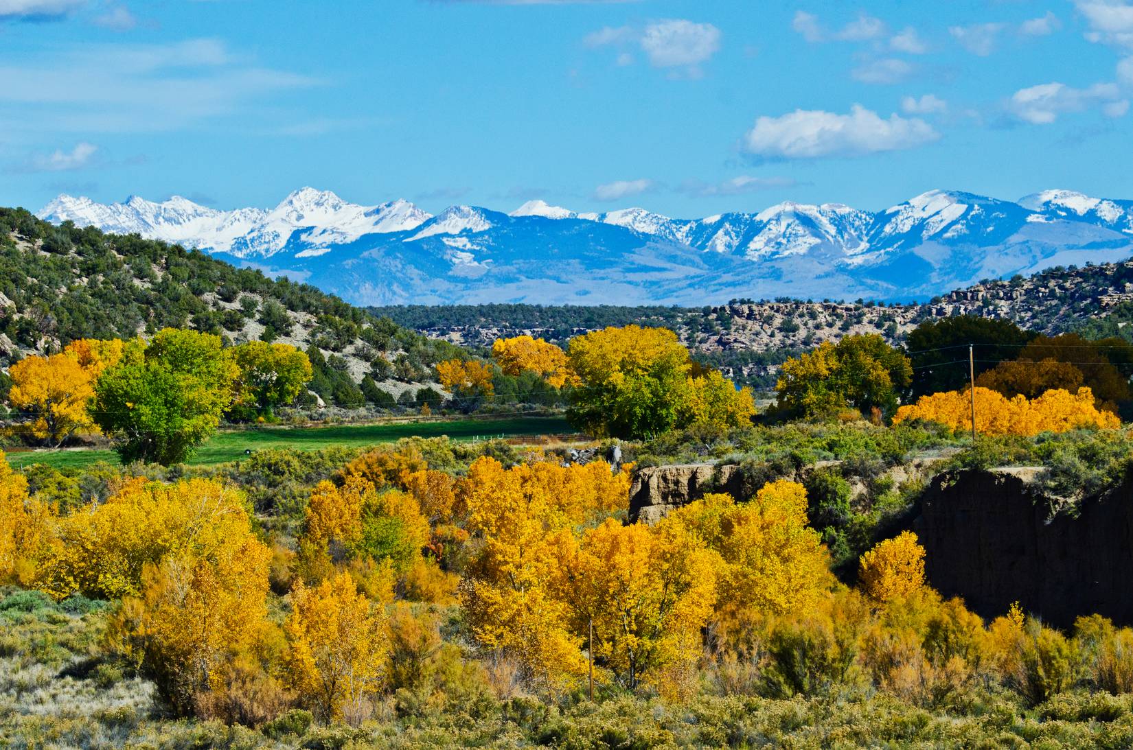 This Little-Known Colorado National Park Town Has North America's ...
