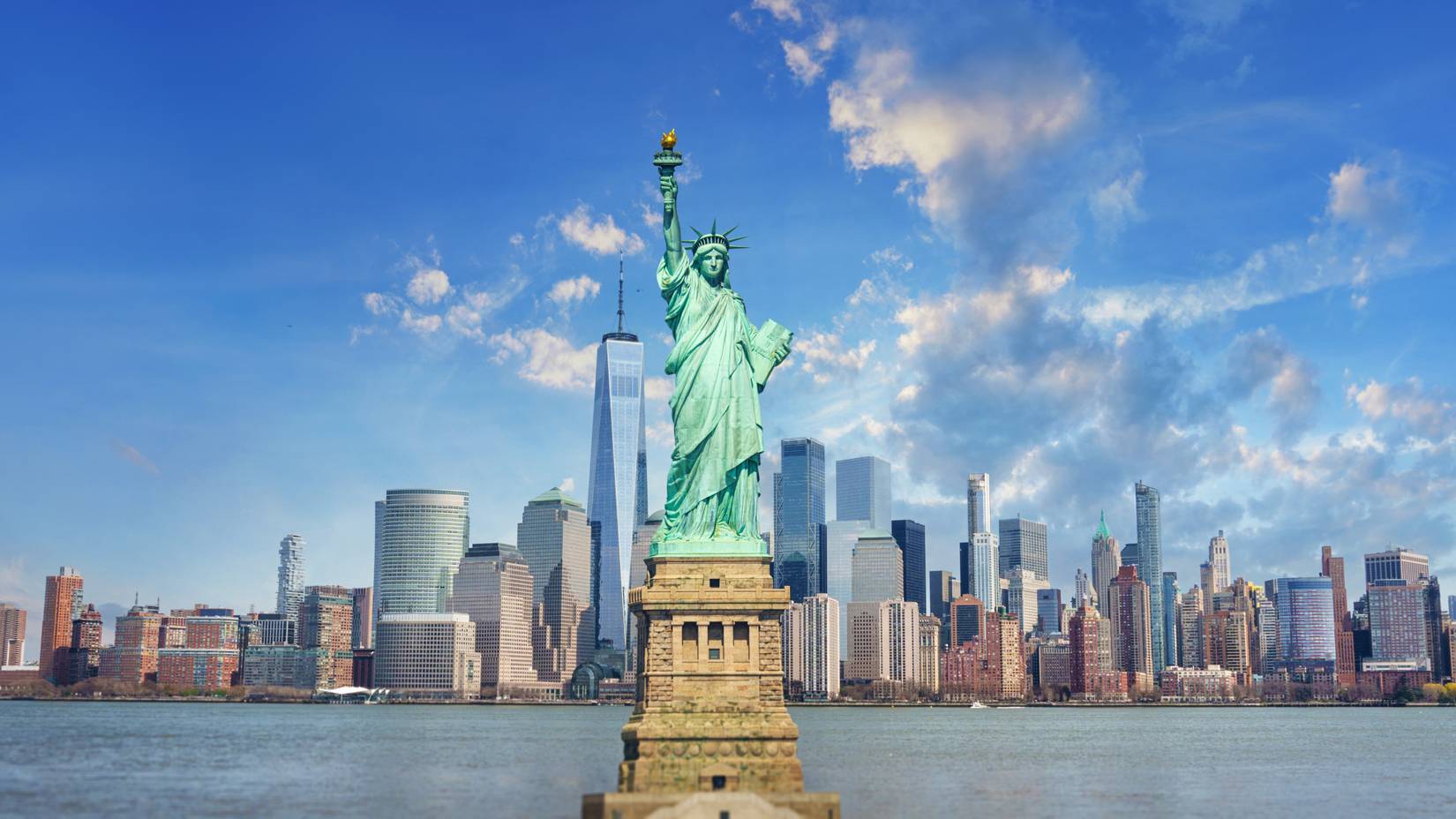 This Limited Time NYC Cruise That Has Fall Vibes Written All Over It