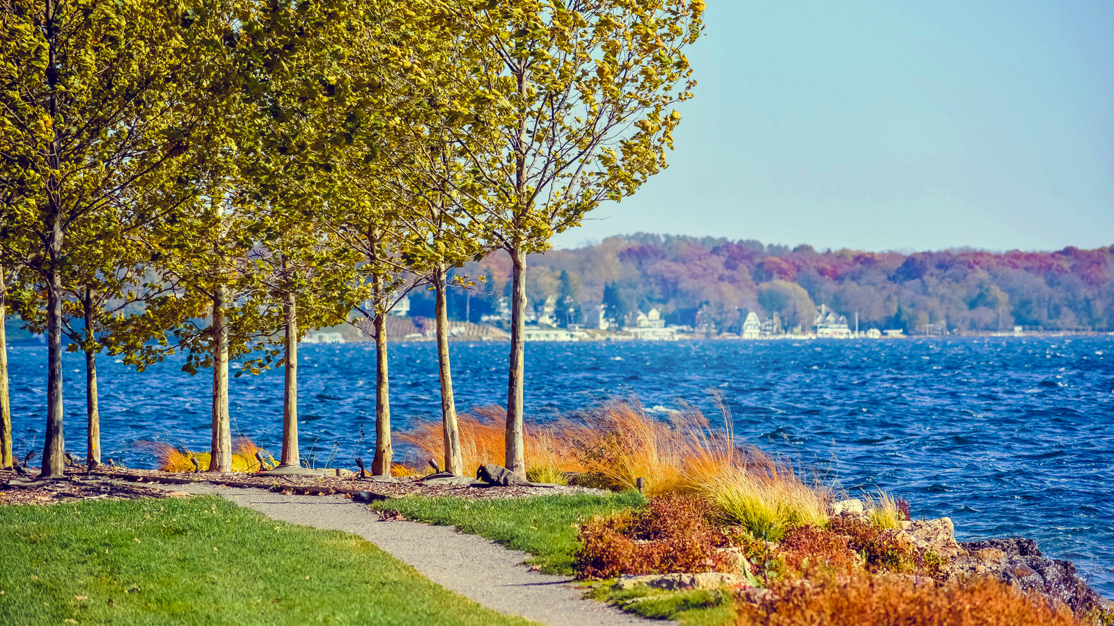 The "Lake Como" Of Wisconsin Is Located In This Popular Resort Town