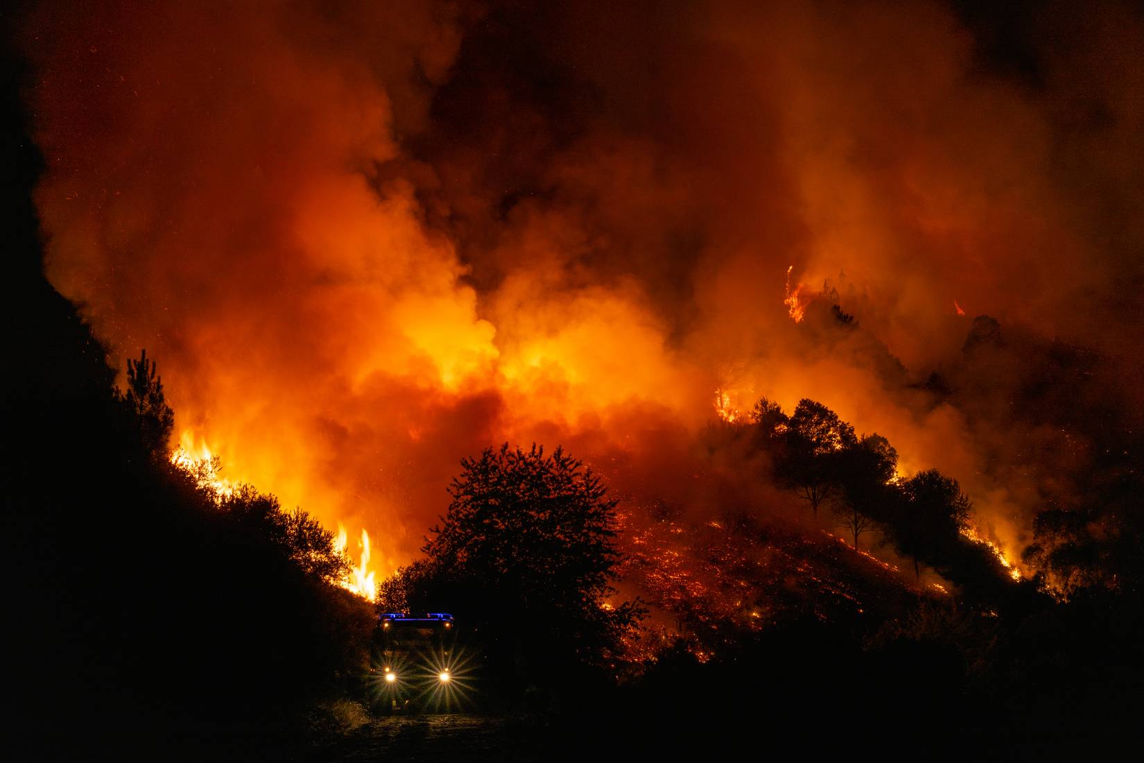 Colorado Wildfire Prompts Immediate Evacuations of Residents in ...