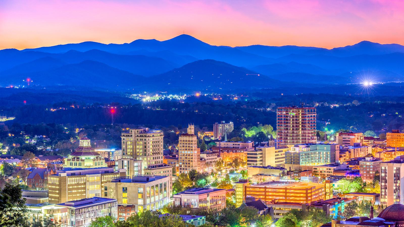 7 Best Blue Ridge Mountains Towns For Hikers