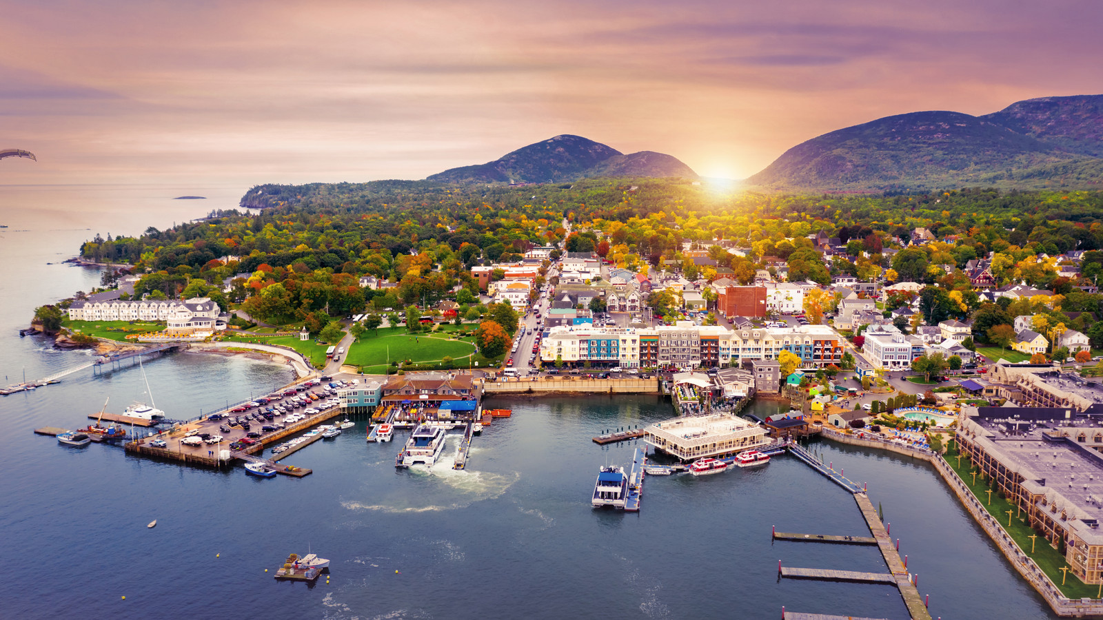 7 Small Towns In Maine Like Bar Harbor, But Better