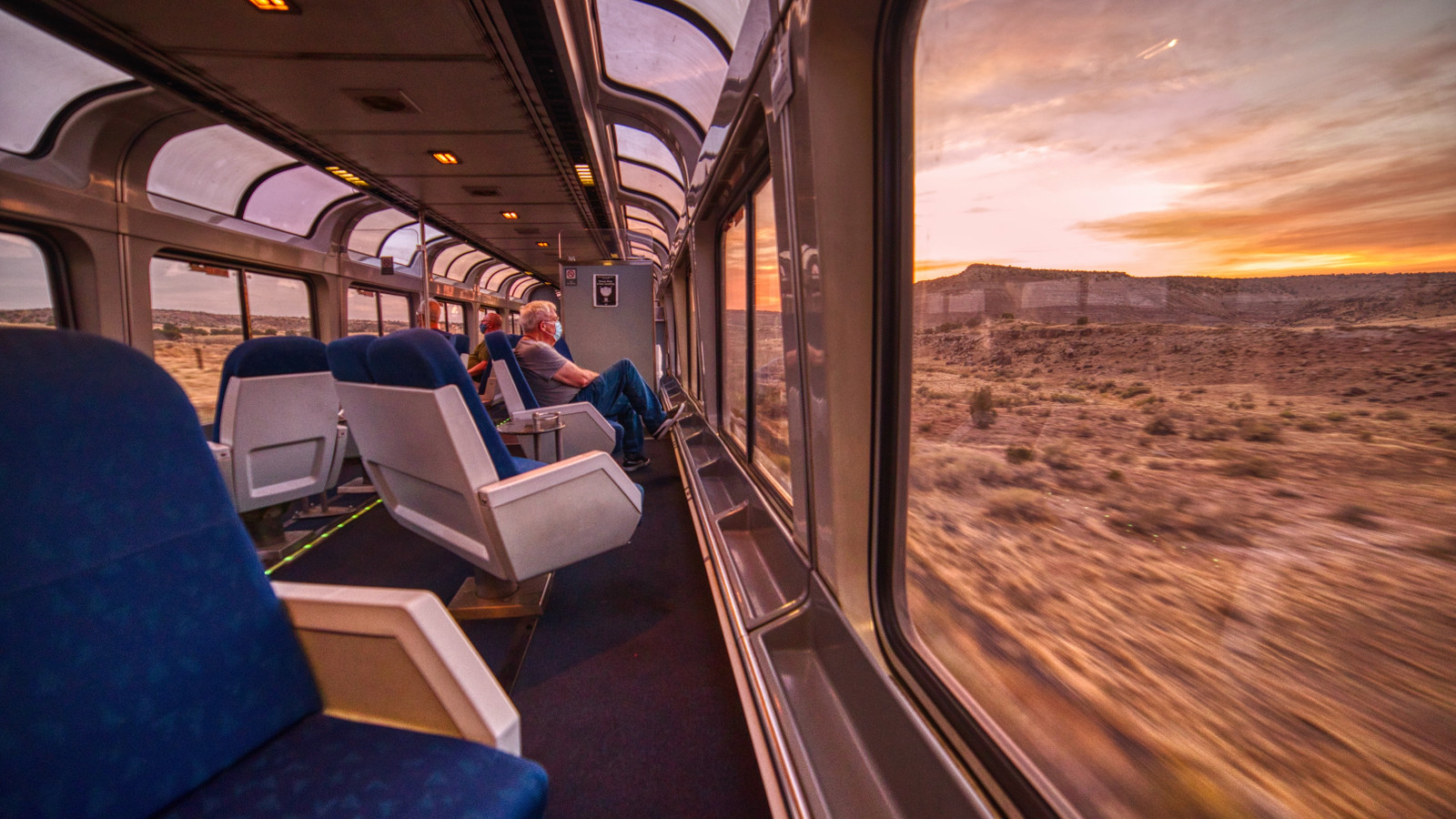 6 Best Scenic Amtrak Deals For The Fall Travel Season