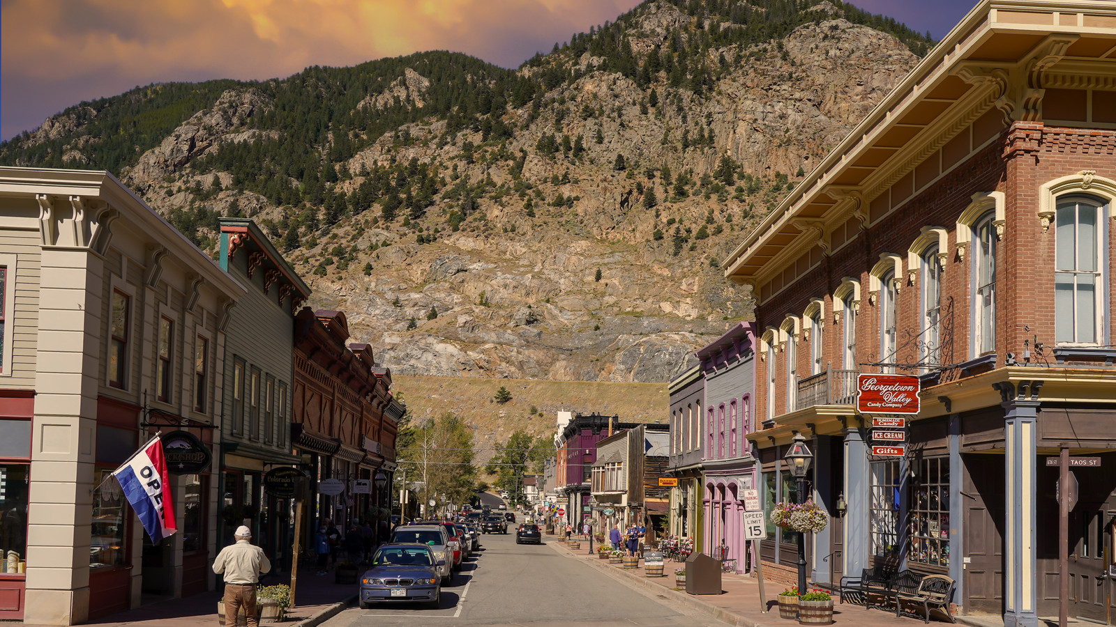 7 Small Colorado Towns Like Breckenridge, But Better