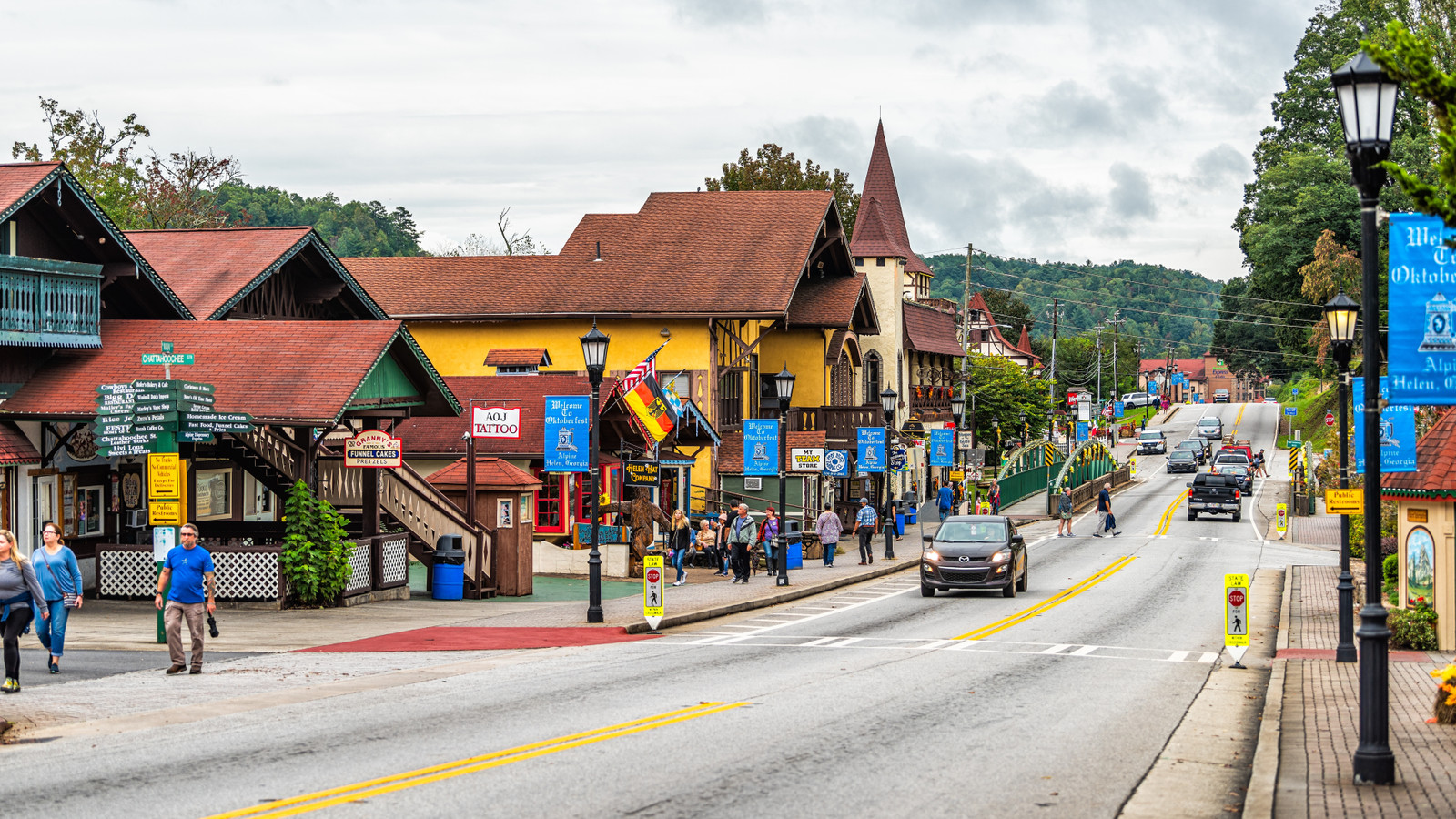 This Blue Ridge Mountains Town Is The "Germany Of Georgia"