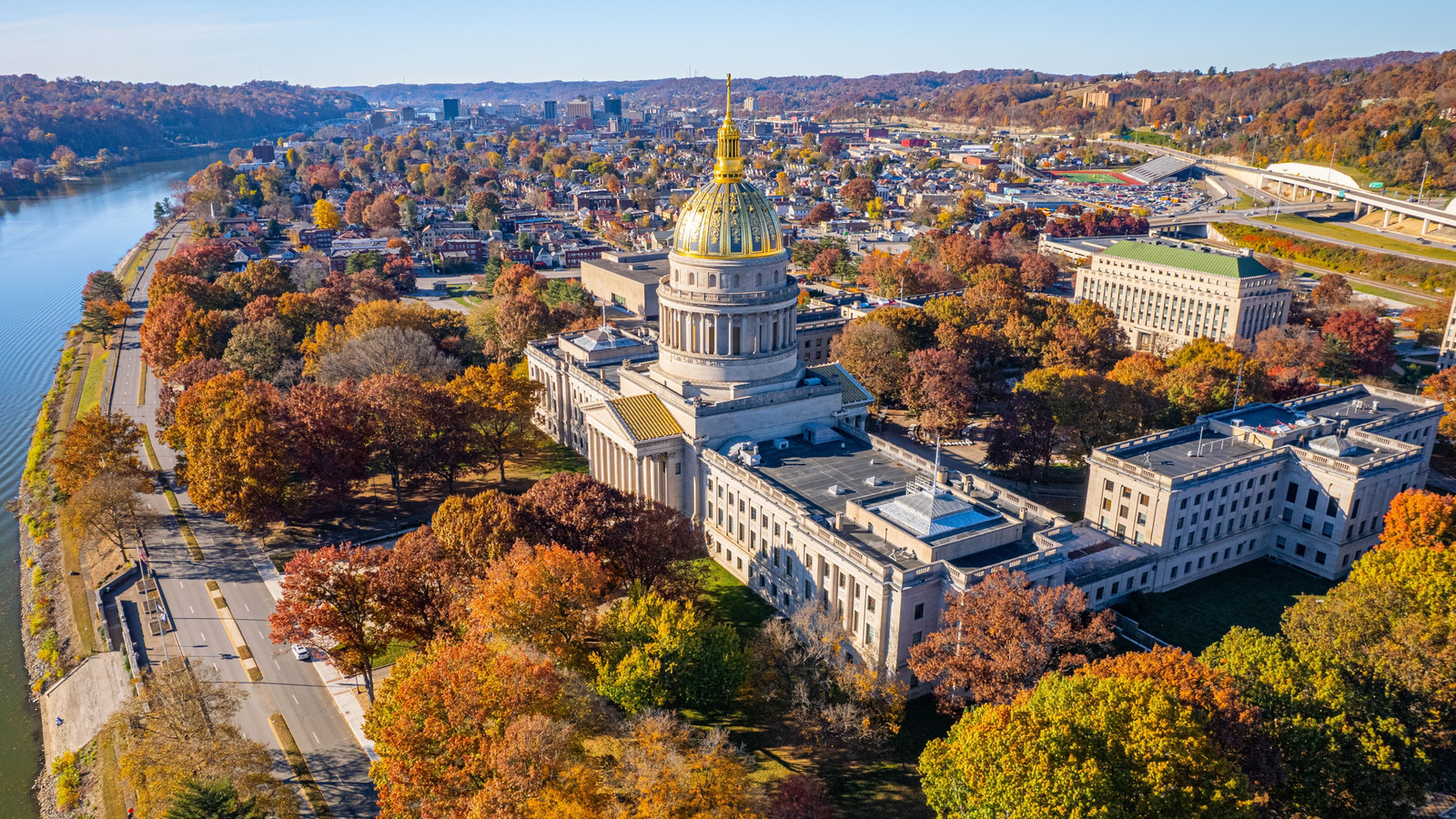Skip Colorado For This Exceptionally Beautiful Landlocked State