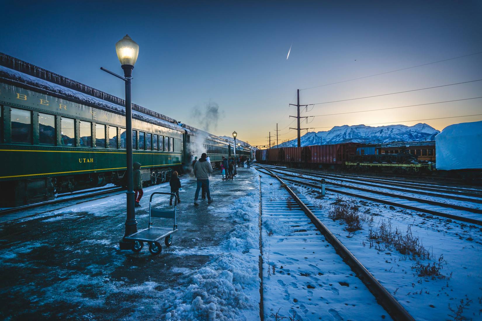 8 Best Small Towns In America For The Holidays With Christmas Train Rides