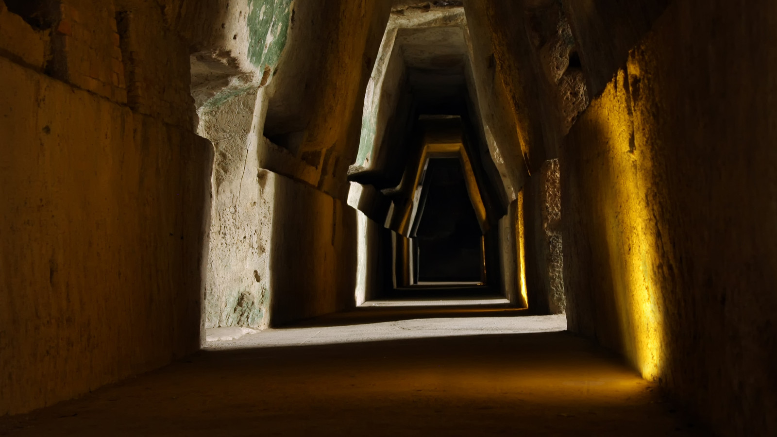 8 Ancient Places That Are Believed To Be "Gates To The Underworld"