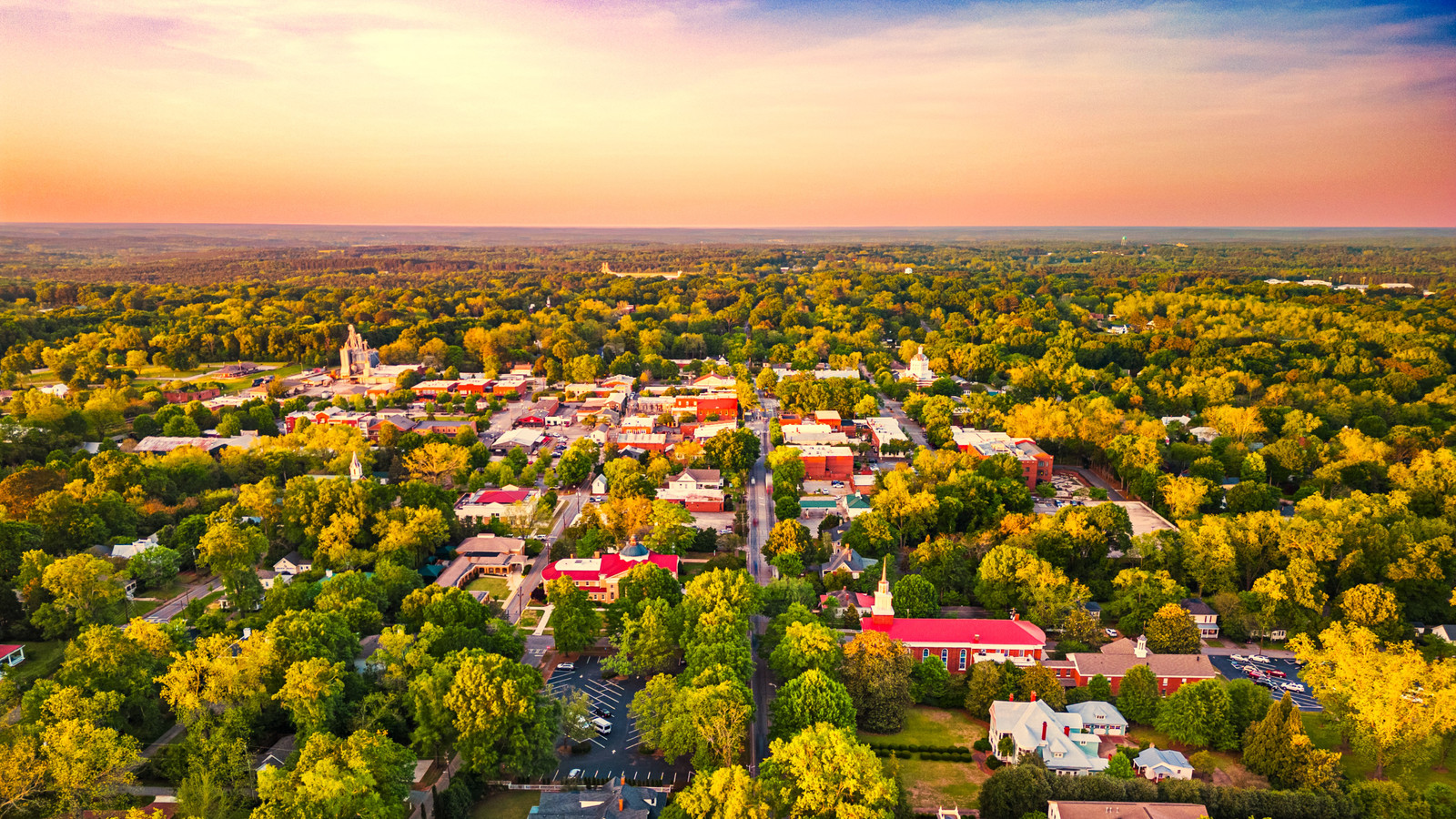 This Adorable Small Town In Georgia Looks Straight Out Of A Hallmark ...